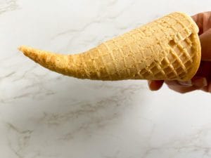 Easy Ice Cream Cone Cornucopias: A Fun Thanksgiving Treat for Kids ...