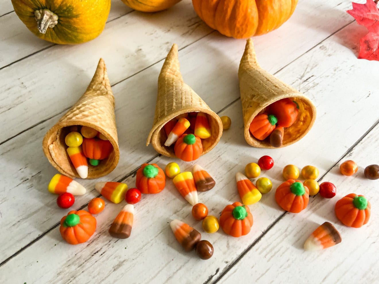 Easy Ice Cream Cone Cornucopias: A Fun Thanksgiving Treat for Kids ...