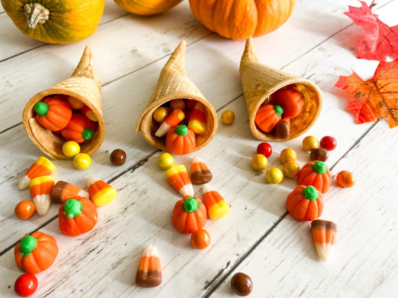 Easy Ice Cream Cone Cornucopias: A Fun Thanksgiving Treat for Kids ...