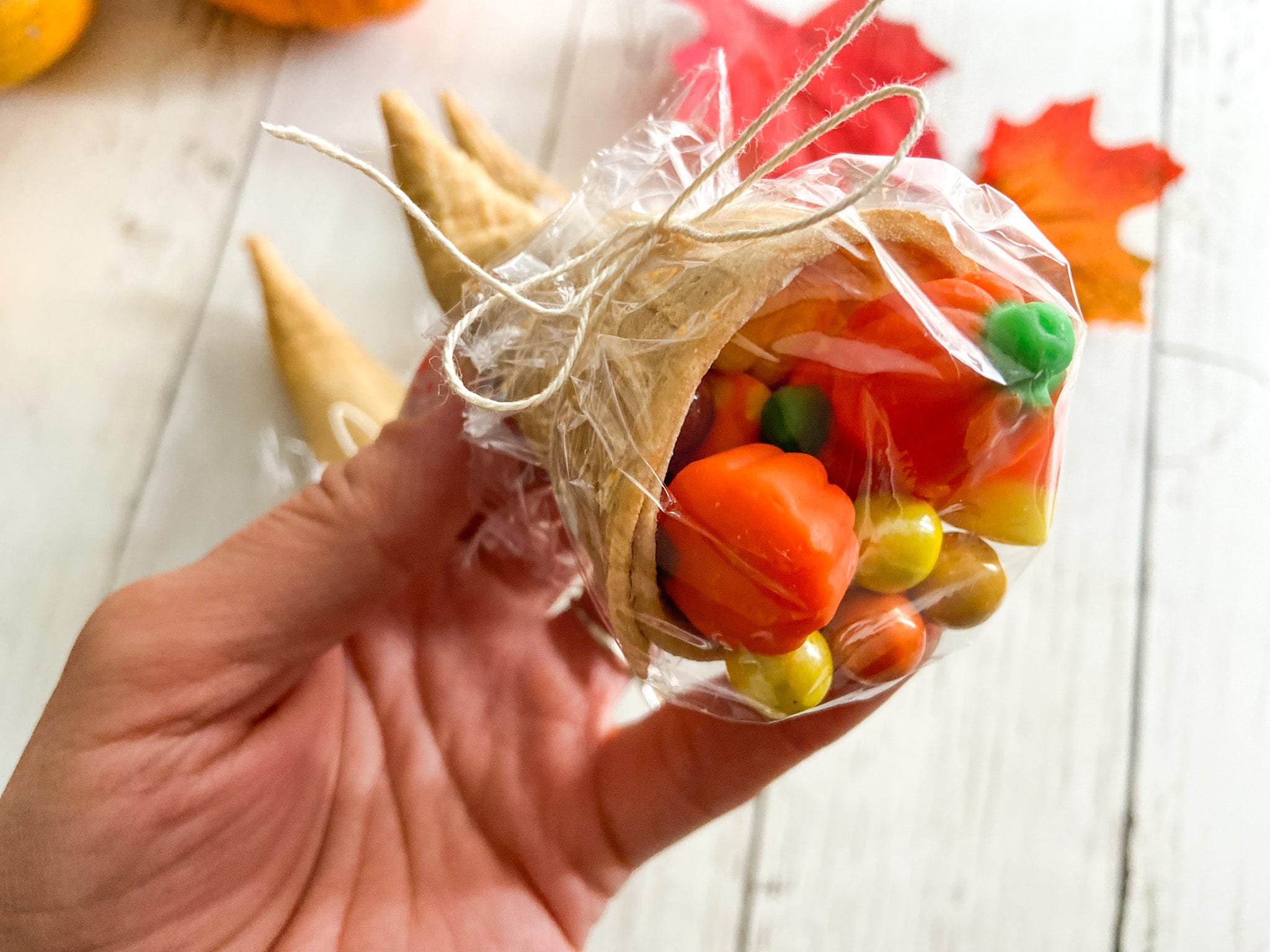 Easy Ice Cream Cone Cornucopias: A Fun Thanksgiving Treat for Kids ...