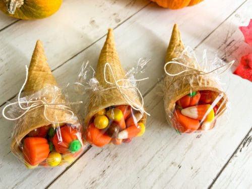 Easy Ice Cream Cone Cornucopias: A Fun Thanksgiving Treat for Kids ...